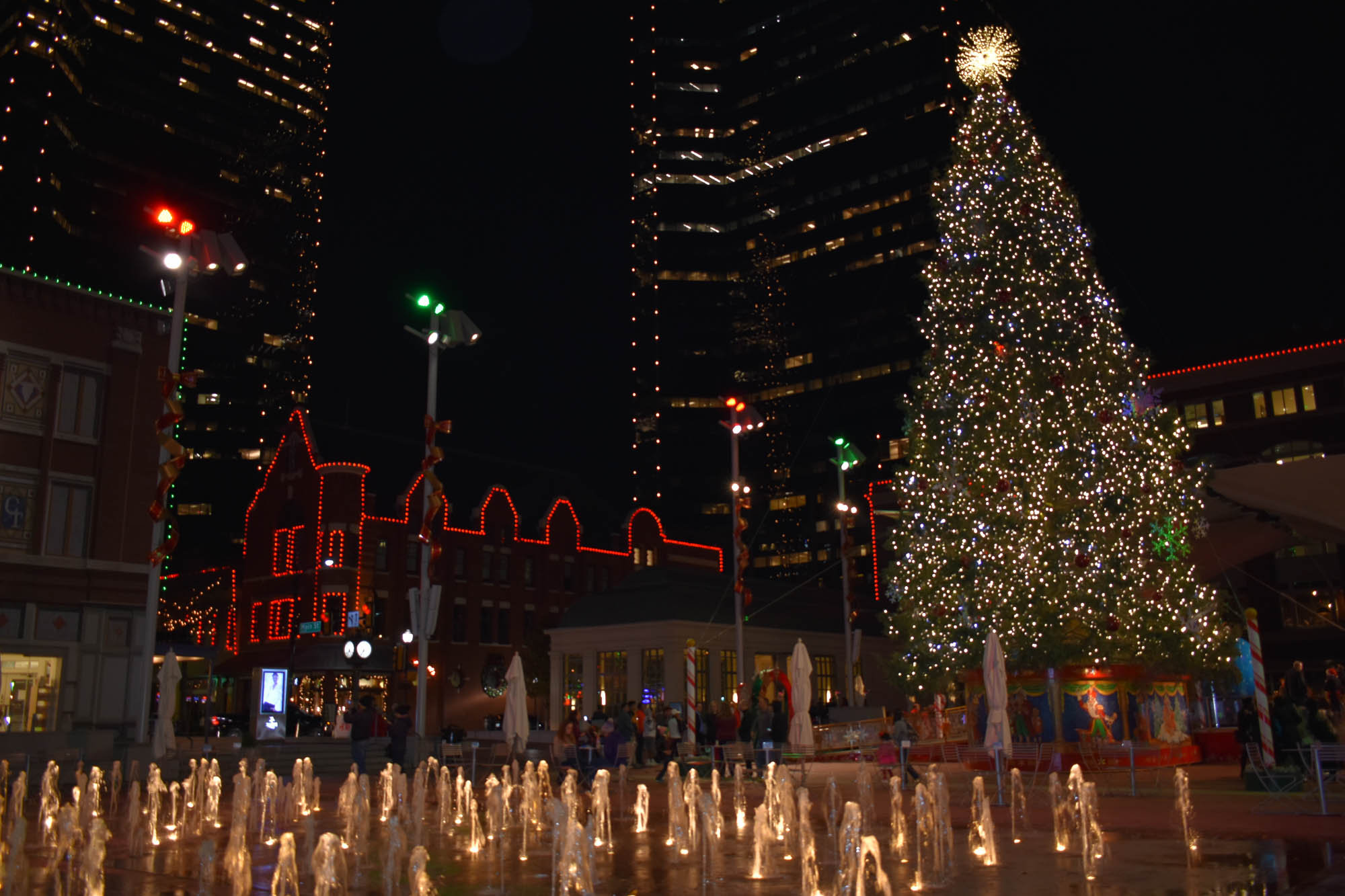 24 Best Places to Enjoy Christmas in Texas - Enchanting Texas