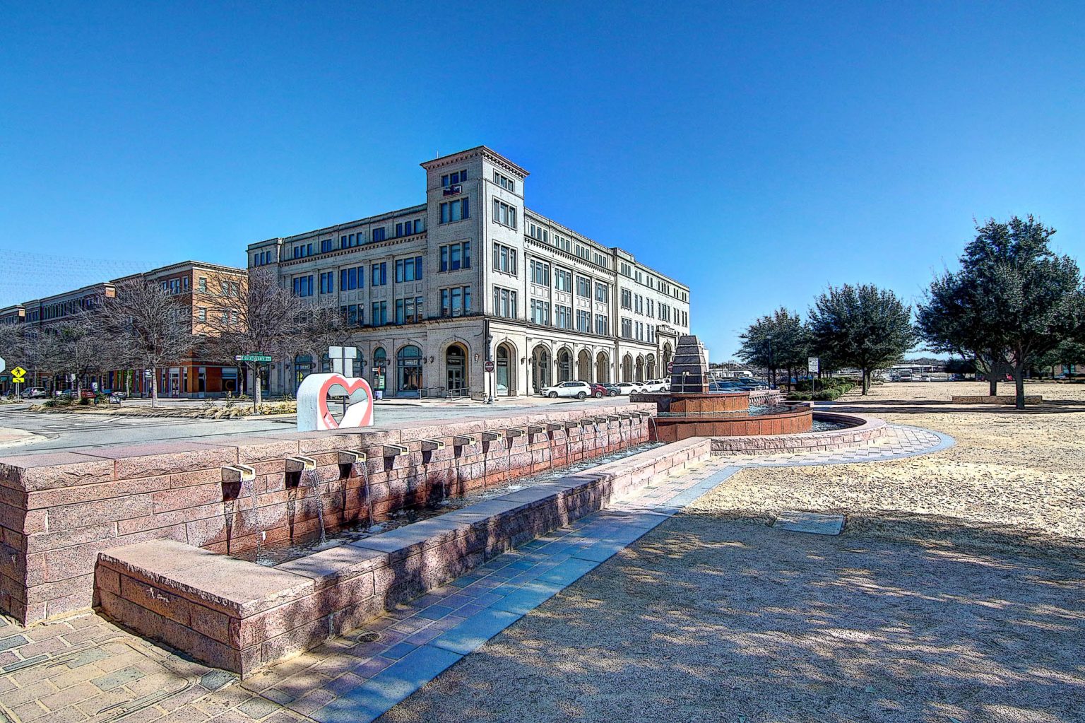 Guide to the Best Day Trips from Dallas: Waterfalls, Bbq, & More