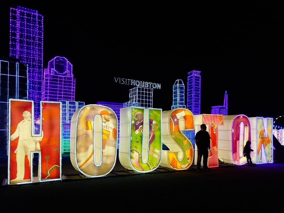 30 Magical Places to Celebrate Christmas in Texas!