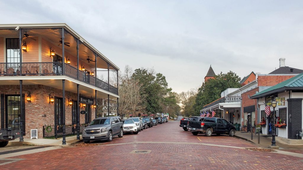 33 Charming Small towns in Texas to Visit Now