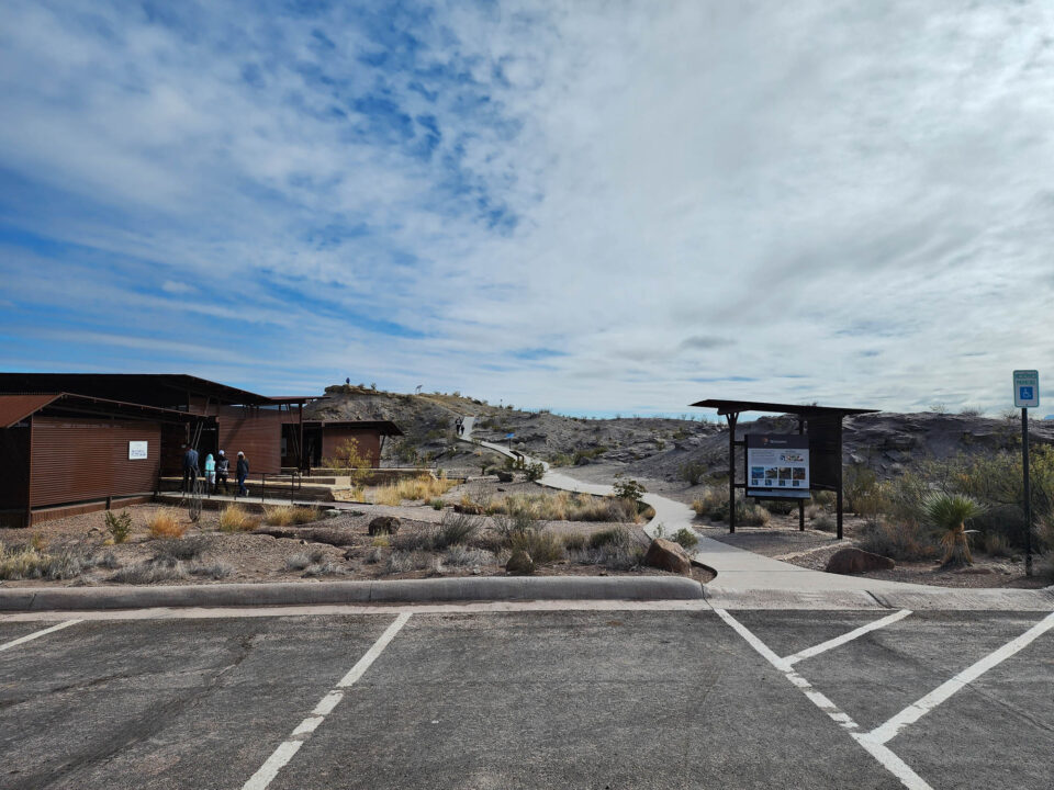 14 Amazing & Cool Dinosaur Museums in Texas