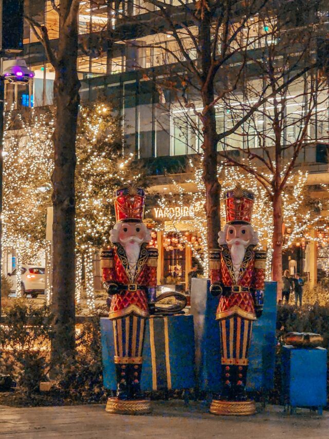 18 Must-See Holiday Attractions in Dallas for Christmas Cheer