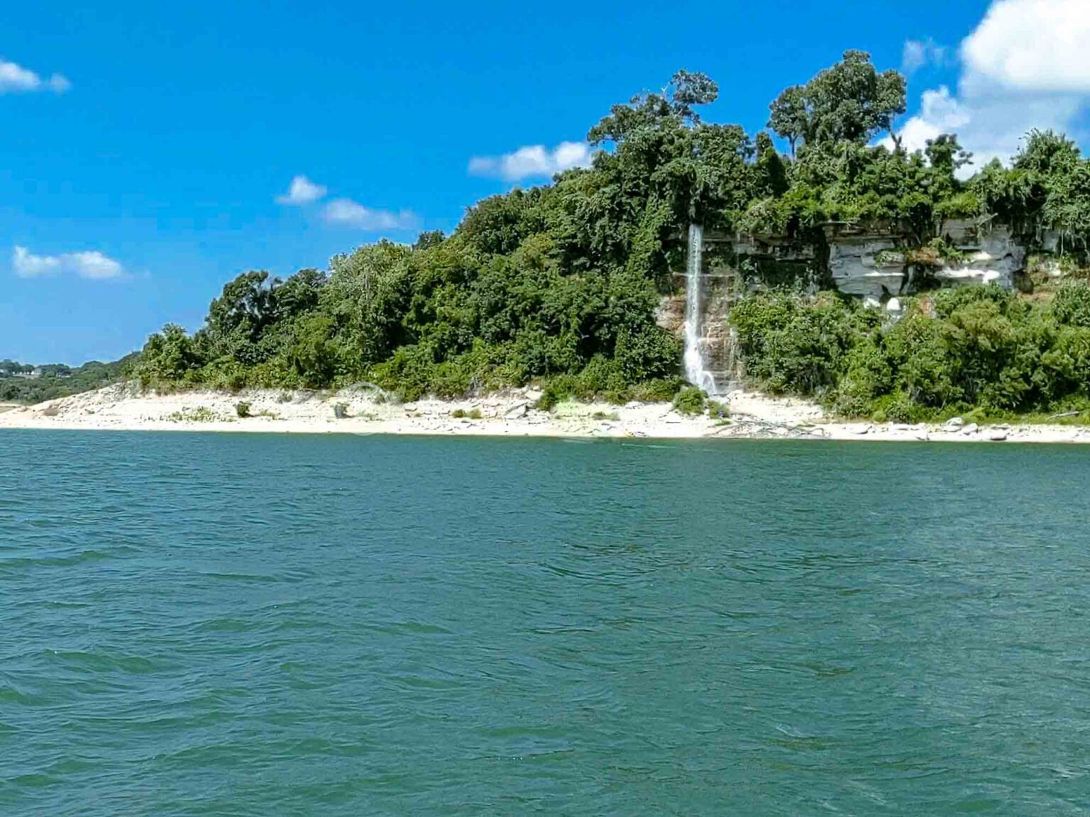 Have a fun day out on Belton Lake